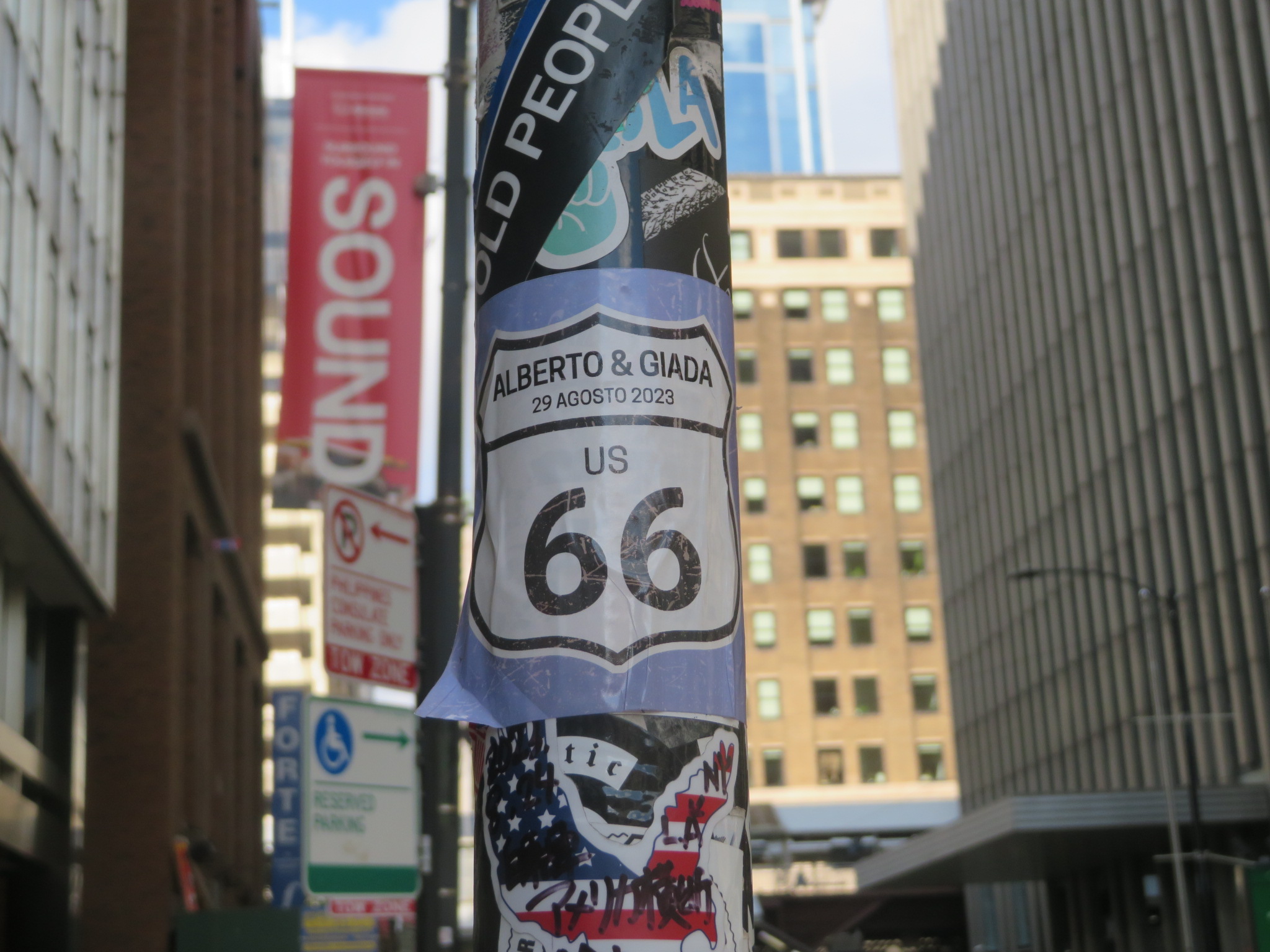 Chicago, IL – Historic Route 66 Begin/End Sign – USA Road Trips by Max
